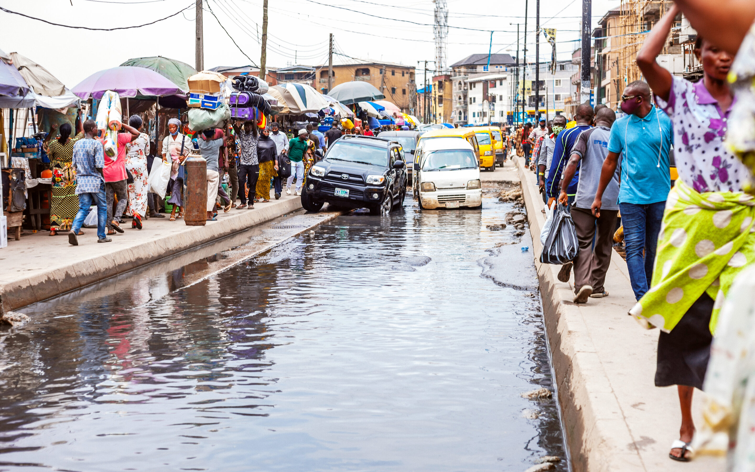 At the crossroads: Climate change and African cities - ACRC