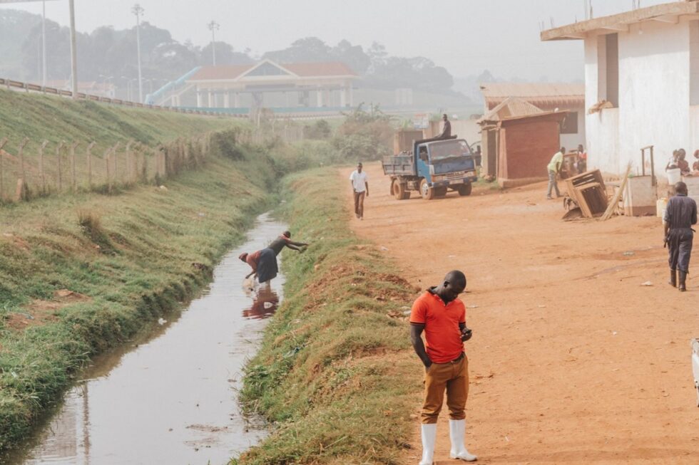 Obuntubulamu: Care and solidarity among young refugees in Kampala’s informal settlements - ACRC